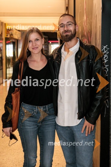 Mediaspeed - Nekoč se bova temu smejala, premiera drame