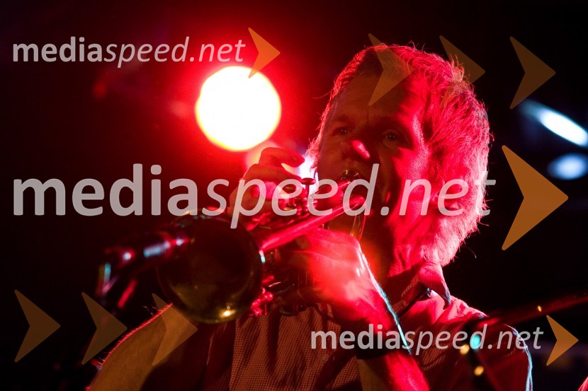 Mediaspeed - Jinx, koncert v Cvetličarni Mediapark