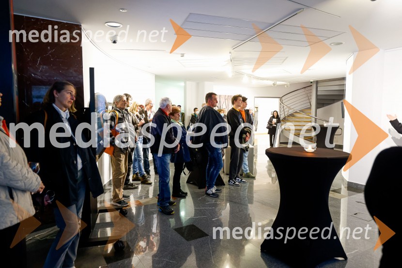 Mediaspeed - Odprtje razstave Mateja Čepina v Generali galeriji