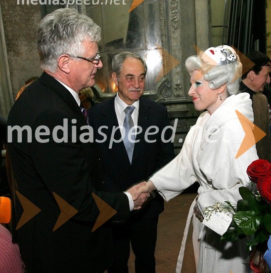 Mediaspeed - Kandid ali optimizem, premiera predstave v SNG Maribor