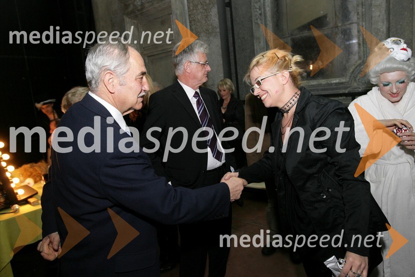 Mediaspeed - Kandid ali optimizem, premiera predstave v SNG Maribor