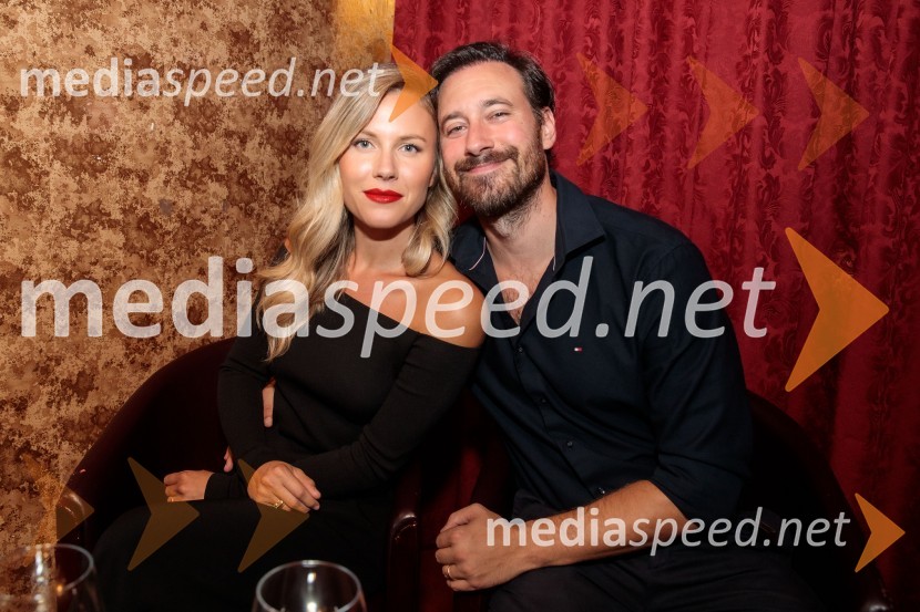 Mediaspeed - Vse zastonj! Vse zastonj!, Prešernovo gledališče Kranj, premiera