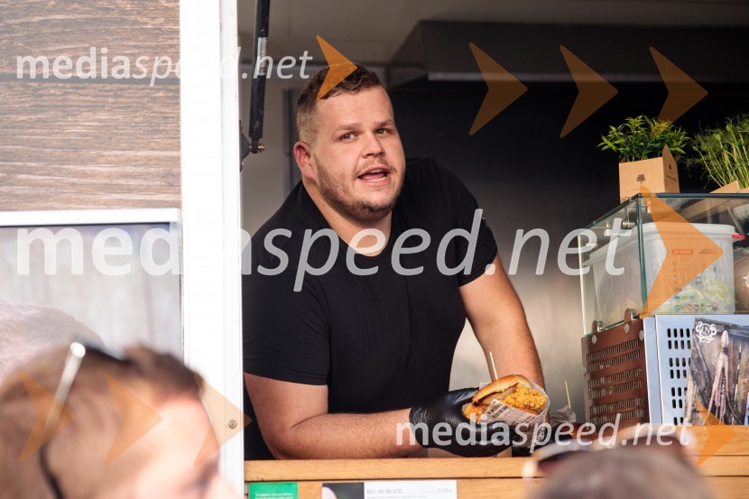 Mediaspeed - Modna revija in zaključek dogodka Kr`petek v Kranju