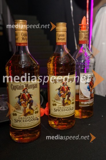 Mediaspeed - Napetost povišana za dva promila, Komedija PR'HOSTAR 2