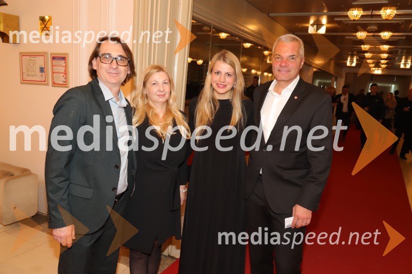 Mediaspeed - Tesla, sodobni operni spektakel