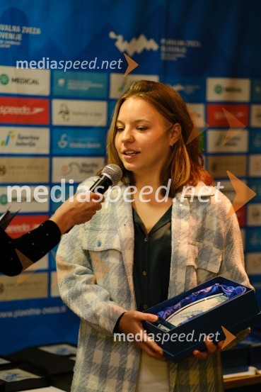 Mediaspeed - Plavalca leta 2022 sta Katja Fain in Peter John Stevens
