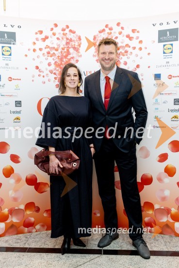 Mediaspeed - Ona 365 za leto 2022 je zdravnica Eva Pogačar