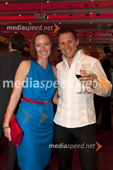 Mediaspeed - Prva obletnica plačilne kartice EnKa NLB