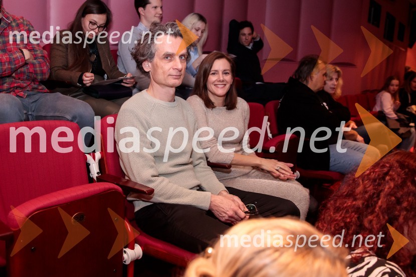 Mediaspeed - MN Dance Company: Distanca, plesna uprizoritev na odru ...