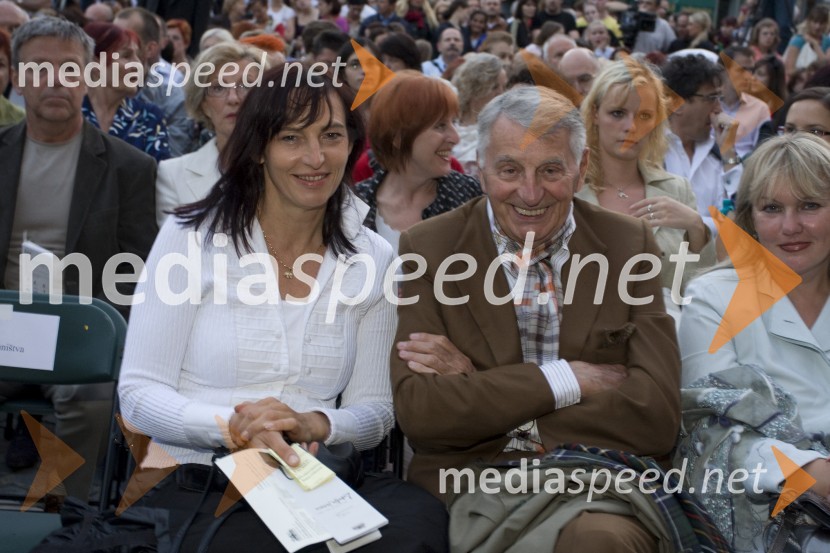 Mediaspeed - Labodje jezero, baletna predstava na Prešernovem trgu