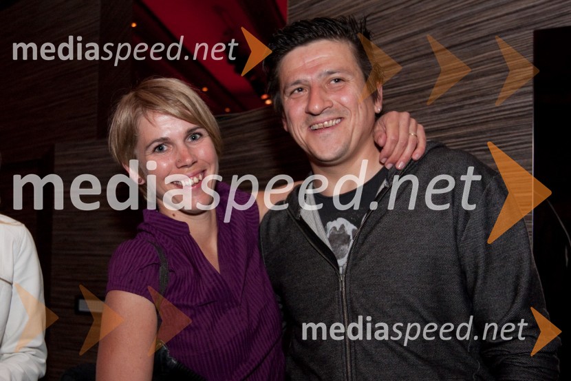 Mediaspeed - Do nazga, premiera - koga je slekel Matjaž Pograjc?