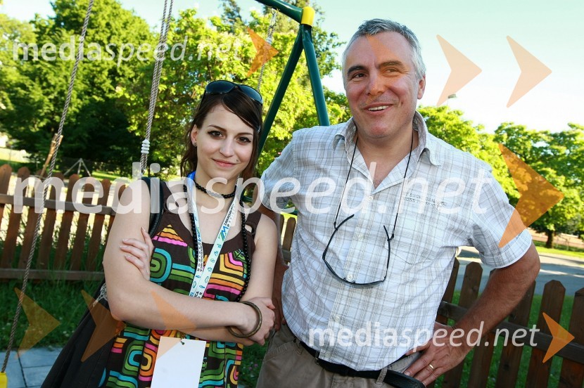 Mediaspeed - Spremljanje nogometne tekme Slovenija : ZDA s člani ...