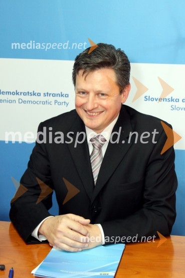 Mediaspeed - Stranka SDS odprla štab v Mariboru
