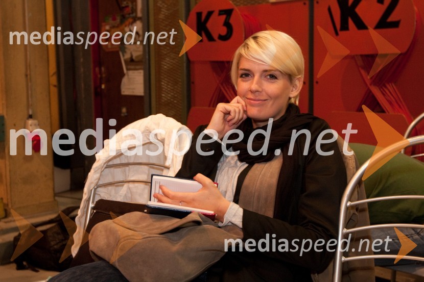 Mediaspeed - Slovenska popevka 2010, zmagovalka: Darja Švajger s ...