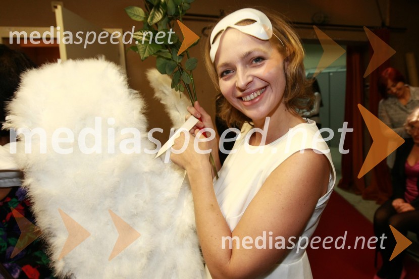 Mediaspeed - Antigona, problematična politična drama, premiera v SNG ...