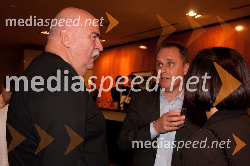 Mediaspeed - Pomarančna koža, premiera MGL