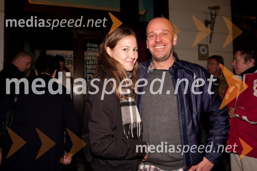 Mediaspeed - Spremljanje rezultatov v štabu Zorana Jankoviča