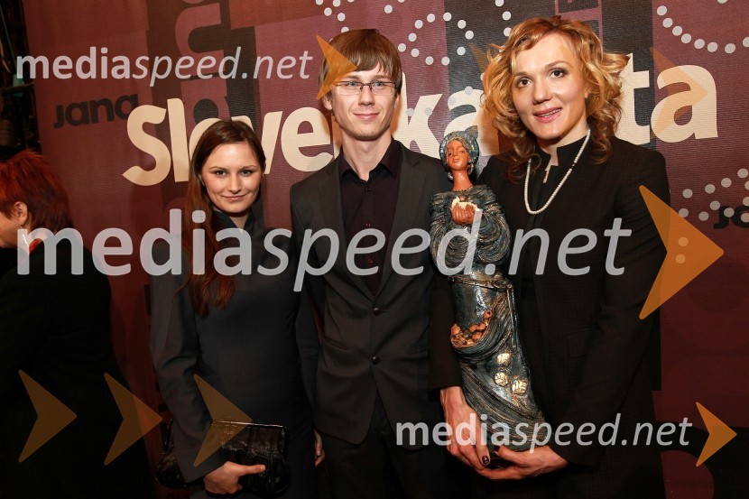 Mediaspeed - Slovenka leta 2010 je Petra Majdič - dogajanje v dvorani SNG Drama Ljubljana