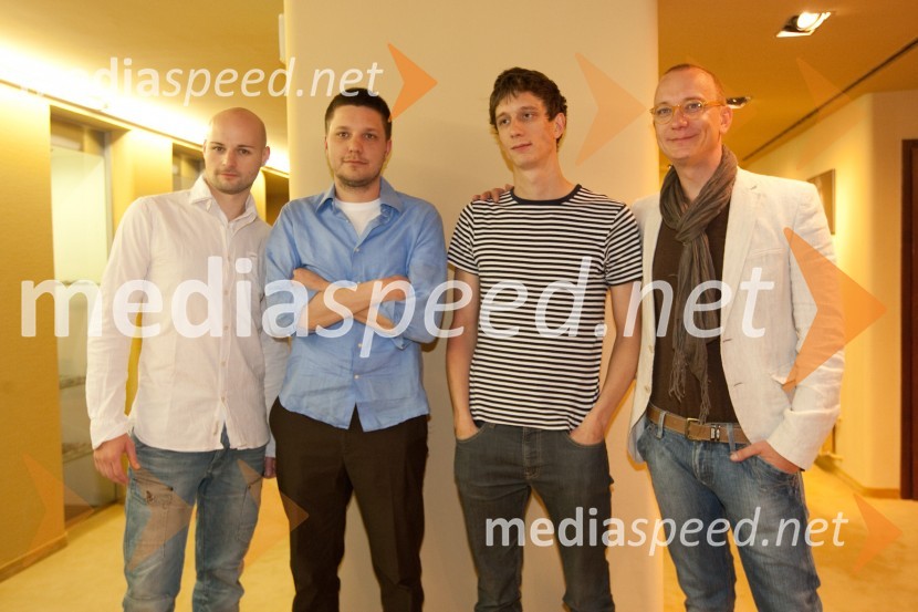 Mediaspeed - Vse zastonj! Vse zastonj!, premiera predstave