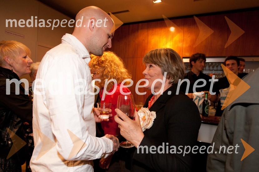 Mediaspeed - Vse zastonj! Vse zastonj!, premiera predstave