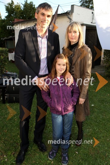 Mediaspeed - Razstava porcelana svetovno priznanih proizvalajcev