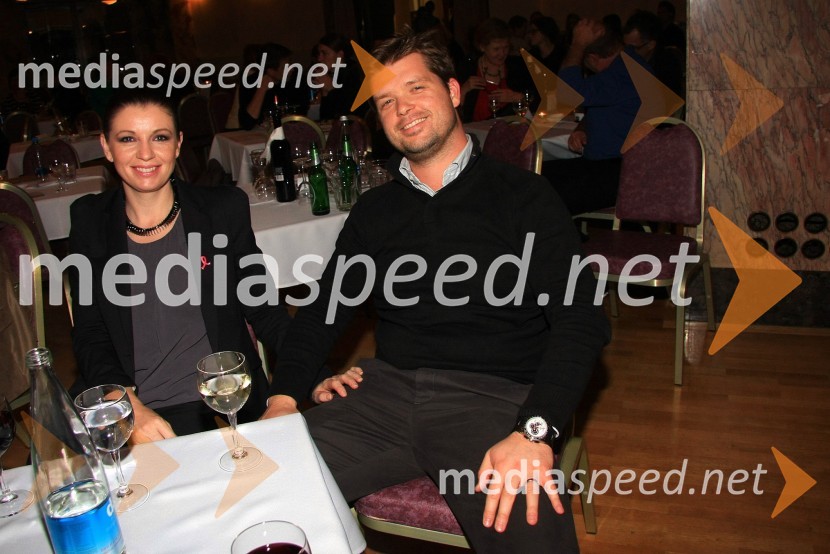Mediaspeed - Premiera predstave V.A.U. Cabaret