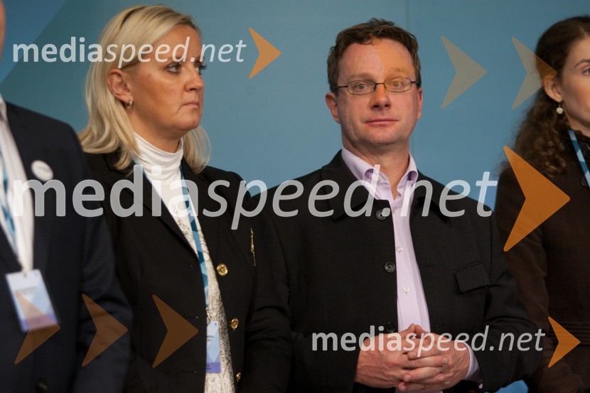 Mediaspeed - Borut Pahor in Danilo Türk v drugi krog volitev za ...