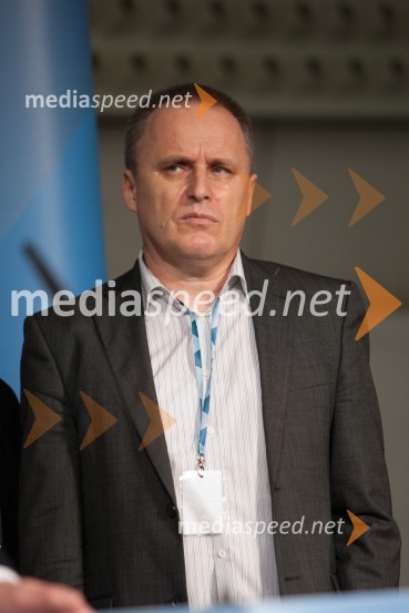 Mediaspeed - Borut Pahor in Danilo Türk v drugi krog volitev za ...