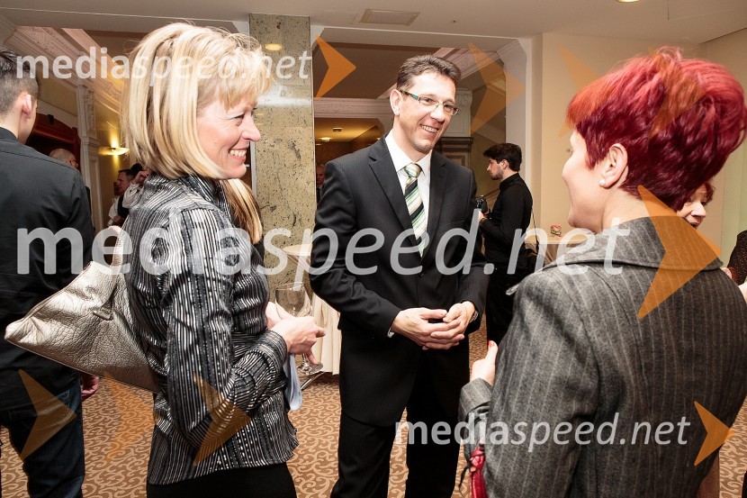 Mediaspeed - Predstavitev Slovensko Katarskega združenja