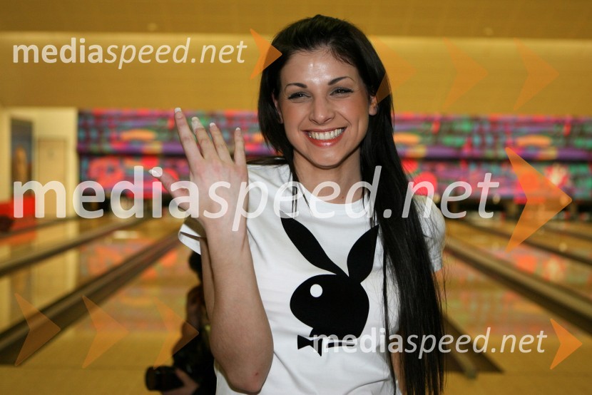 Mediaspeed - Bowling med missicami in zajčicami - Club 300, Ljubljana