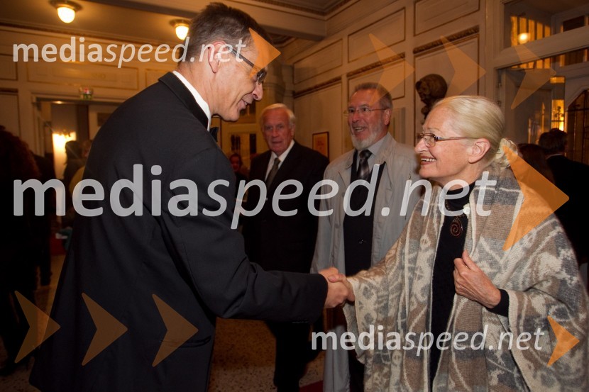 Mediaspeed - Svatba, premiera predstave v SNG Drama Ljubljana