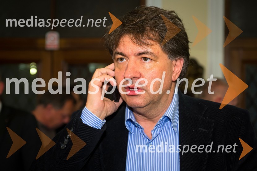 Mediaspeed - Zbrana dela Williama Shakespeara (okrajšano), premiera SLG ...