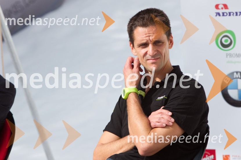 Mediaspeed - Beli cirkus ob morju
