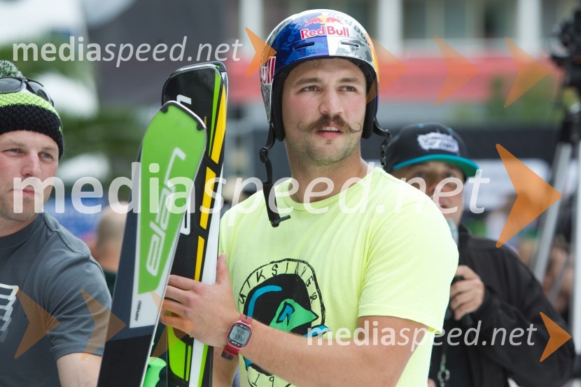 Mediaspeed - Beli cirkus ob morju