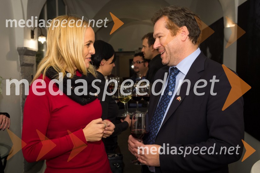 Mediaspeed - Canadian Business Club in Lisa Helfand, veleposlanica Kanade