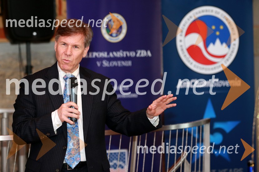 Mediaspeed - AmCham poslovno kosilo, gost Randall R. Rader