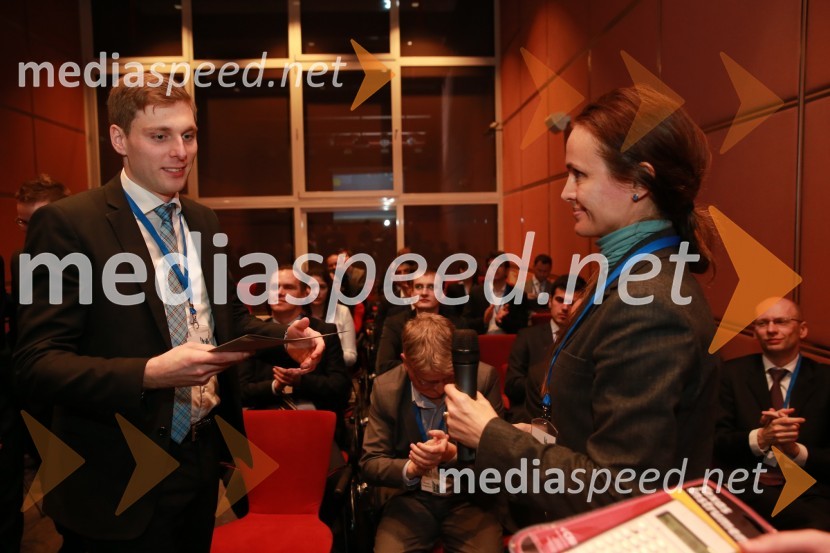 Mediaspeed - CFA Institute Research Challenge Slovenija