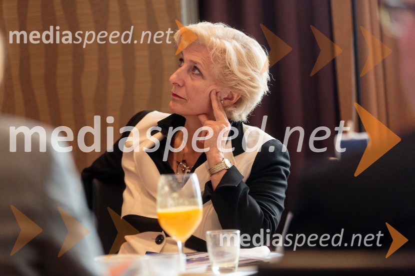 Mediaspeed - AmCham Poslovni zajtrk, gostji: Elena Bryan in Anna Prinz