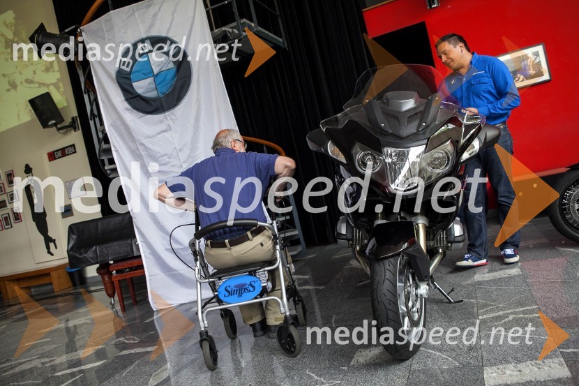 Mediaspeed - Rifle, Trkulja in Perko z novimi BMW motorji