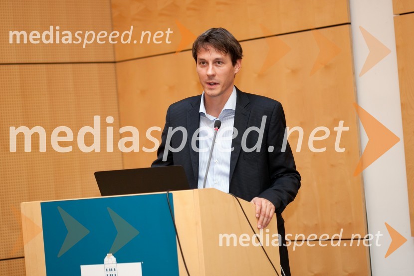 Mediaspeed - Tadej Toš na uvajalnem tednu UM