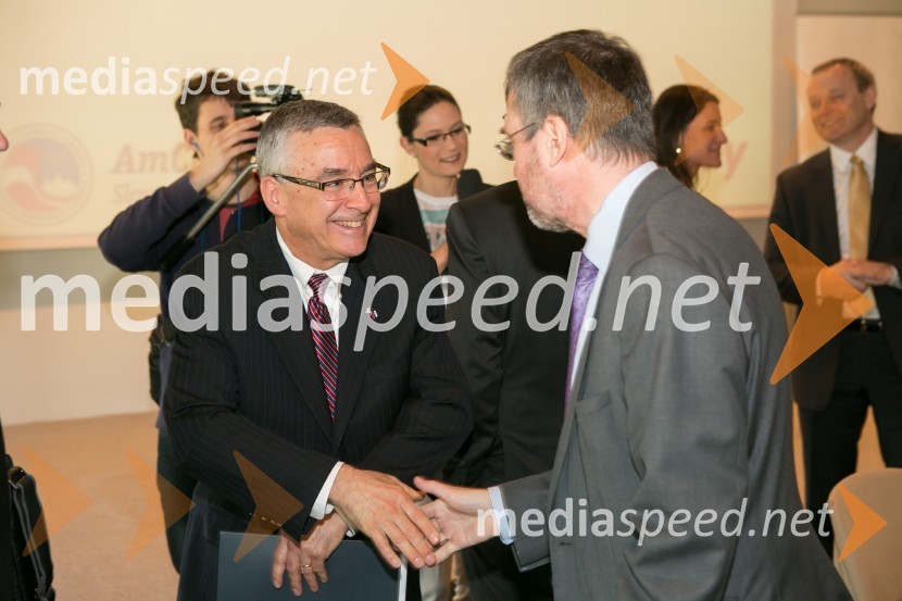 Mediaspeed - AmCham poslovni zajtrk, gost Brent Hartley, novi ...