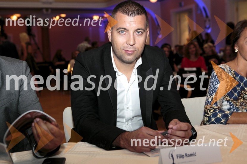 Mediaspeed - Miss Universe Slovenije 2015 je Ana Haložan