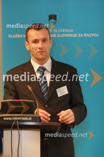 Mediaspeed - Konferenca službe vlade RS za razvoj: Towards Lisbon 2.1