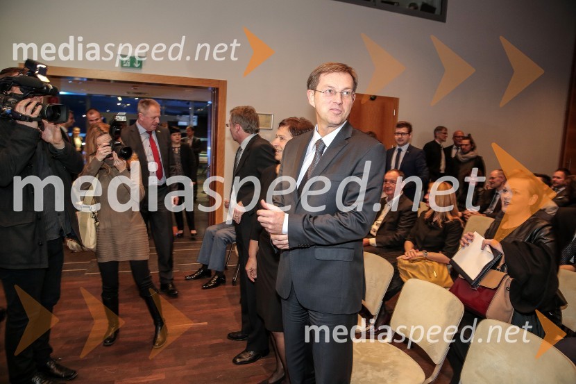 Mediaspeed - Gregor Rebolj Mladi manager, Cvetani Rijavec priznanje za ...