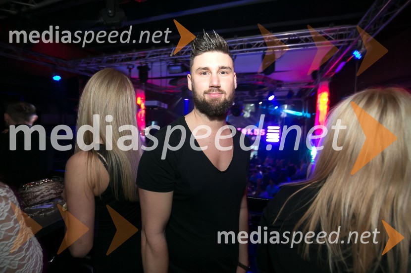 Mediaspeed - Playboy Easter Bunny Hunt