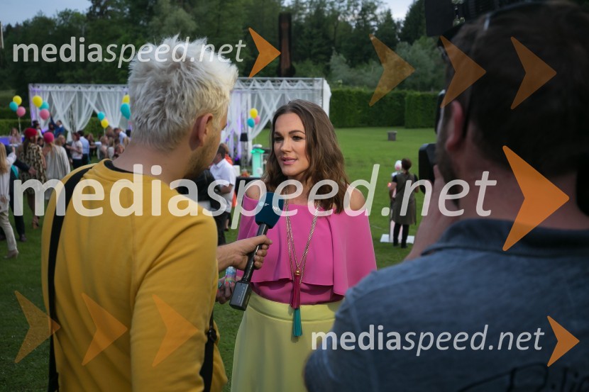 Mediaspeed - Rebeka Dremelj predstavila nov parfum