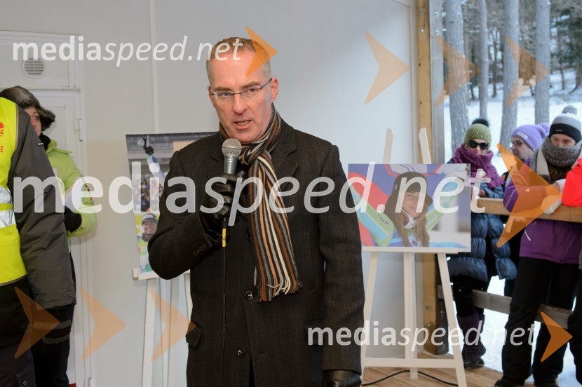 Mediaspeed - Jaz. Tina., predstavitev biografije Tine Maze