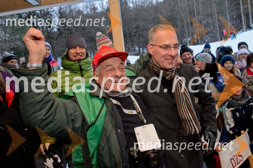 Mediaspeed - Jaz. Tina., predstavitev biografije Tine Maze