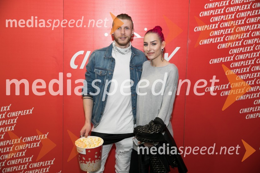 Mediaspeed - Vizualni spektakel Kralj Artur: Legenda o meču navdušil v ...