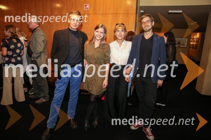 Mediaspeed - Vranja vrata, premiera gledališke kriminalne nadaljevanke